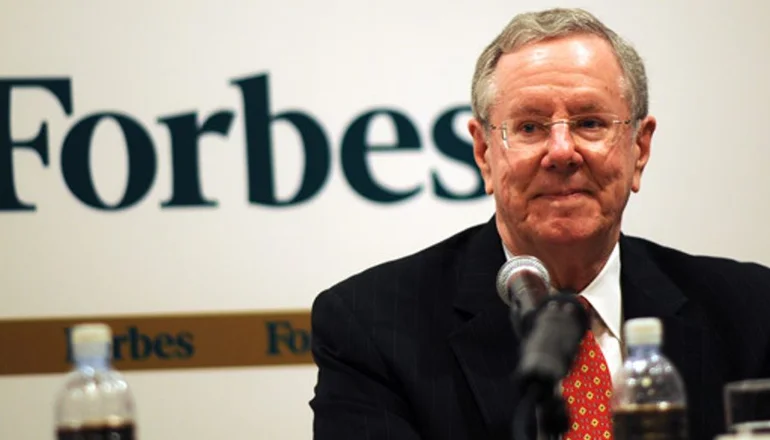 Steve Forbes: "Si Milei no dolariza inmediatamente, no tendrá éxito ...